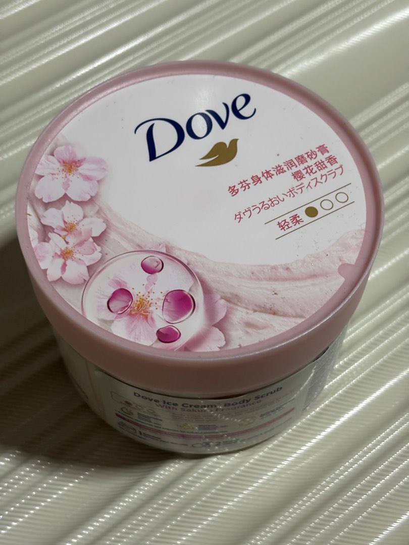 Dove Body scrub, Beauty & Personal Care, Bath & Body, Bath on Carousell