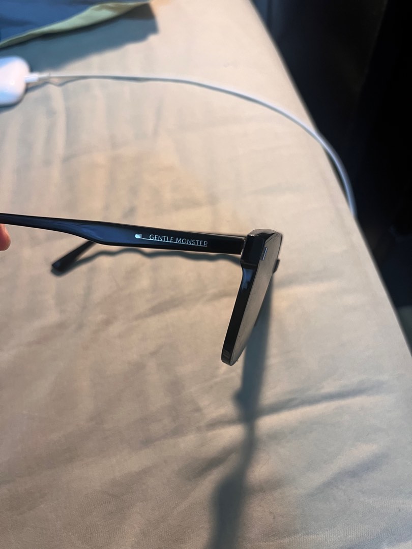 gentle monster sunglasses Frida 01, Men's Fashion, Watches & Accessories, Sunglasses & Eyewear ...