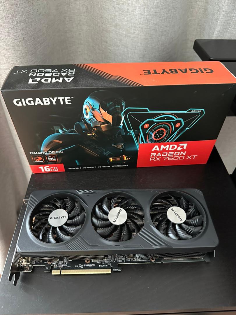 Gigabyte RX 7600 XT 16GB GPU | 2 Months Used | Warranty | Like New ...