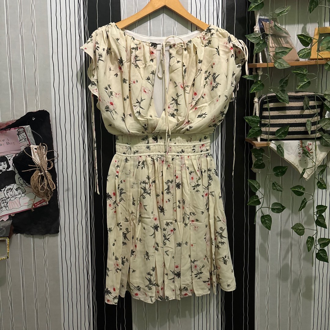 (HARGA ASLI JUTAAN) snidel mini dress belakang nya pita coquette dress ...