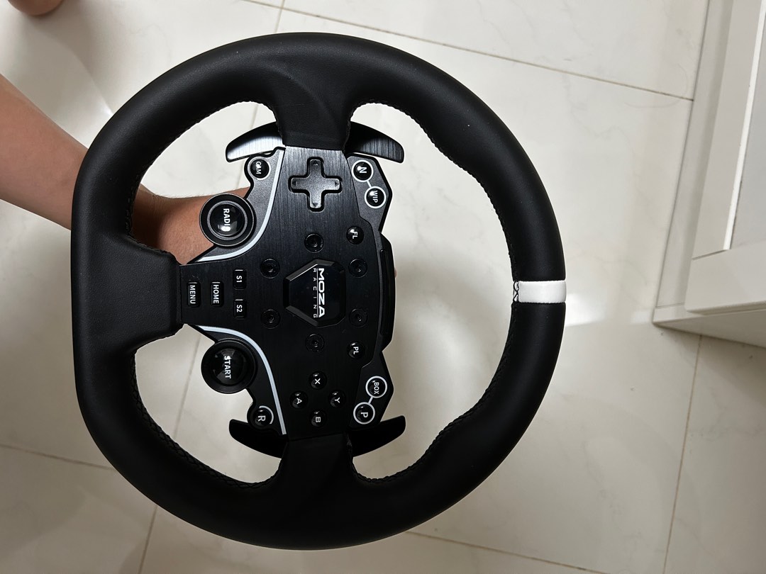 MOZA R5 WHEEL BASE PEDAL SET, Video Gaming, Gaming Accessories, Virtual ...
