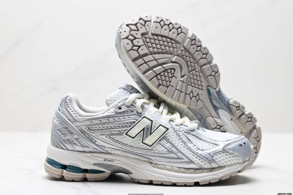 New Balance 1960R 'Silver Metallic', Men's Fashion, Footwear, Sneakers ...