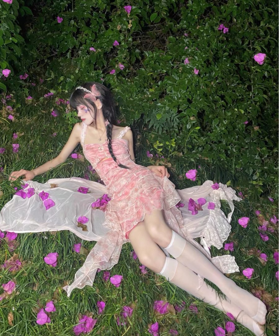 Rare Chiffon lace embroidery ruched ruffles jellyfish Layered Tiered ...