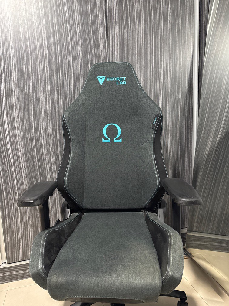 SecretLab Omega Softweave, Furniture & Home Living, Furniture, Chairs ...