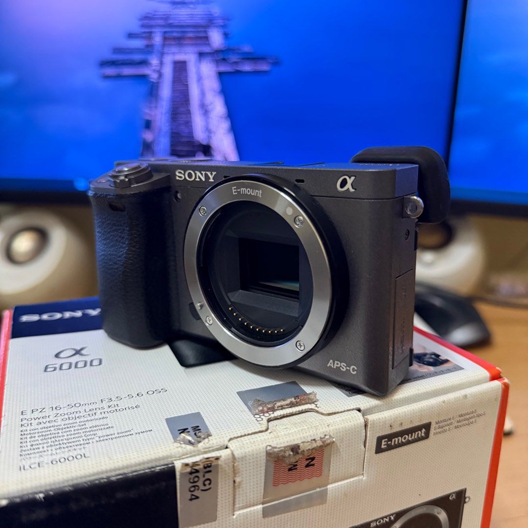 Sony Mirrorless A6000 (ILCE-6001) with Kit Lens (16mm-50mm ...
