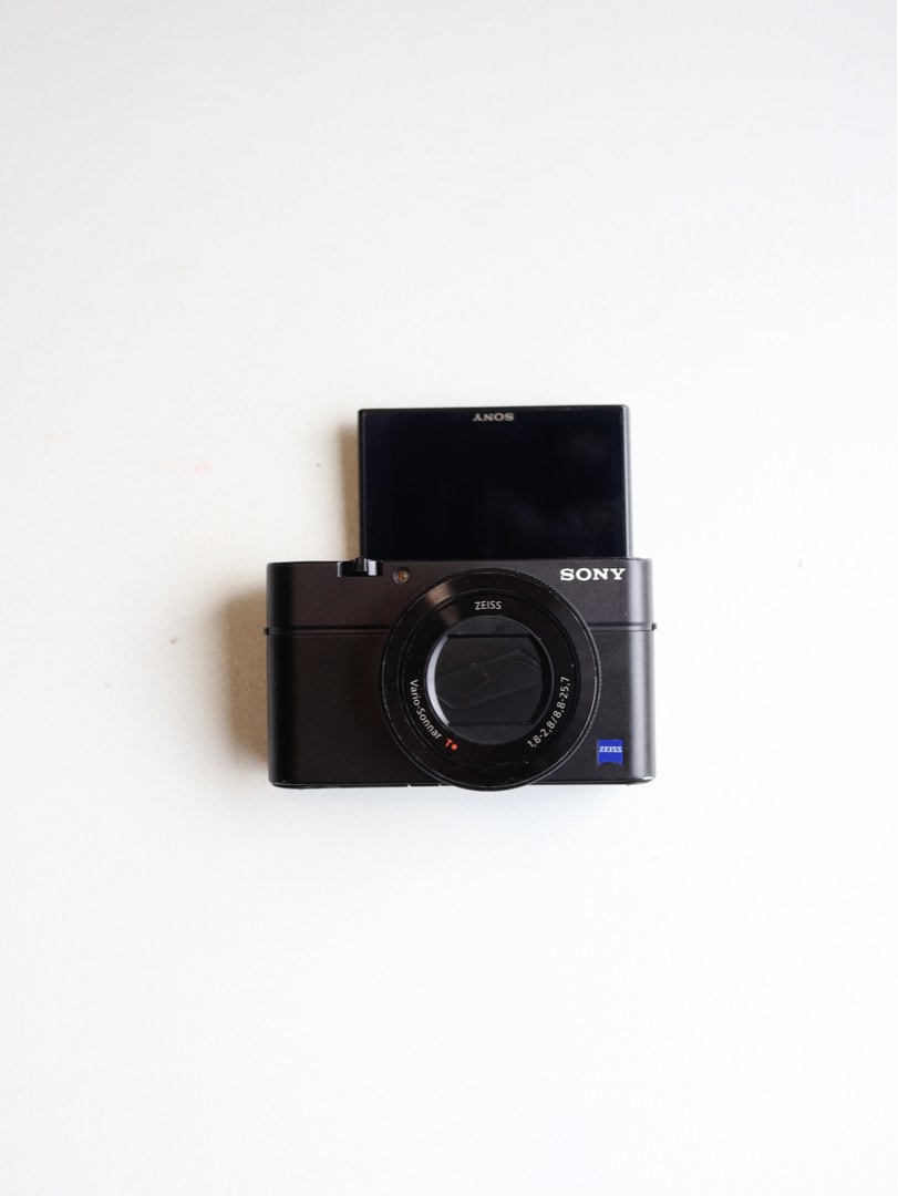 Sony RX100 Mark IV Mirrorless, Photography, Cameras on Carousell