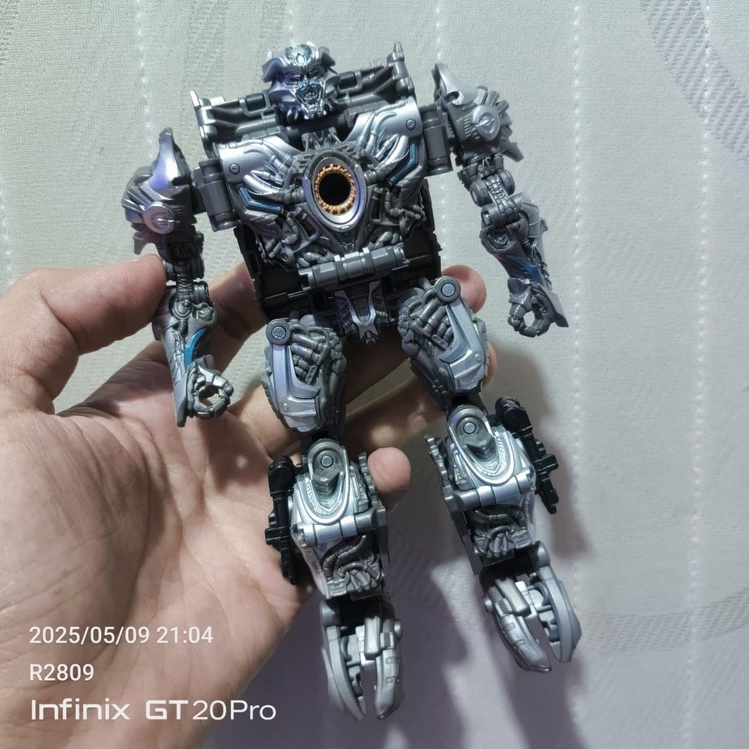 Transformers Studio Series 90 Voyager Galvatron Hasbro, Barang Yang ...