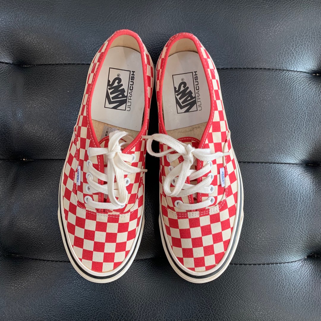 vans catur, Fesyen Pria, Sepatu , Sneakers di Carousell