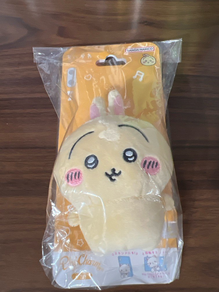 日本正版 現貨 chiikawa 吉伊卡哇 PlayCharm 娃娃 手機支架 手機架 兔兔 烏薩奇, 書籍、休閒與玩具, 玩具、公仔、桌遊在旋轉拍賣
