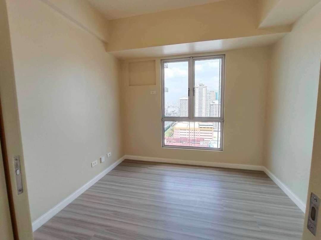 Early Move in Makati Studio Condo for Sale Preselling near Mapua Don ...