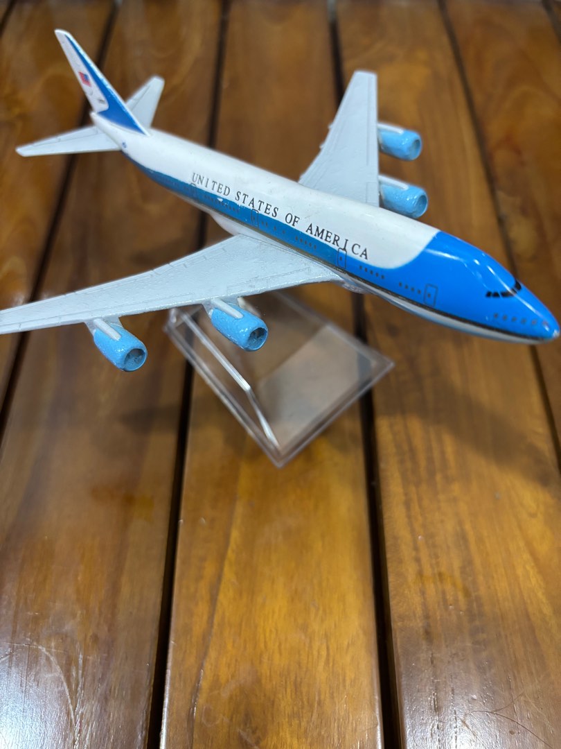 Air Force One Airplane Model ( 16 cm ), Hobbies & Toys, Toys & Games on ...