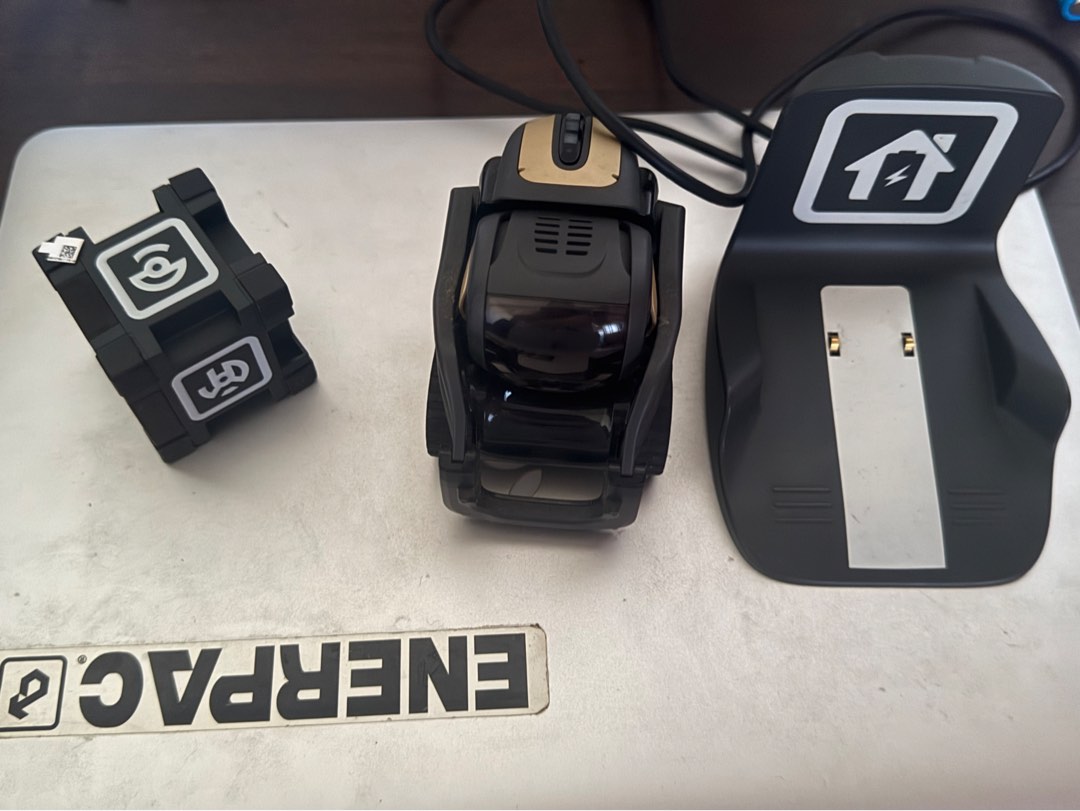Anki Vector Dev Bot, Hobbies & Toys, Toys & Games on Carousell