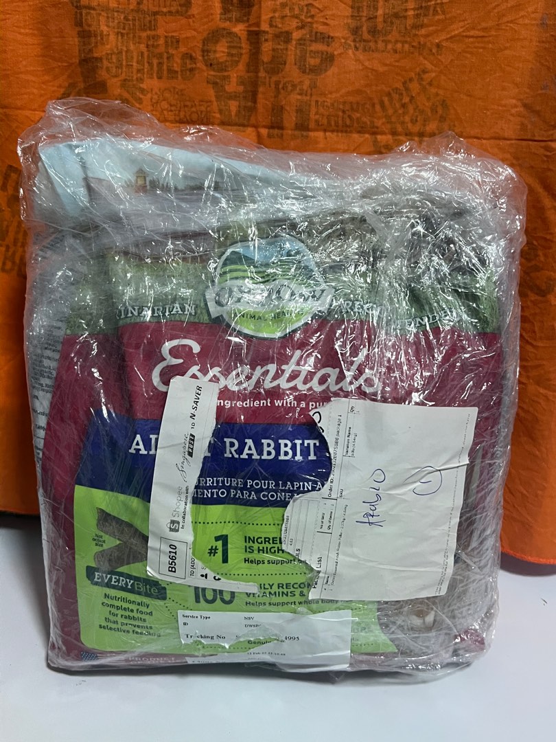 Brand new Oxbow Adult Rabbit Pellet, Pet Supplies, Pet Food on Carousell