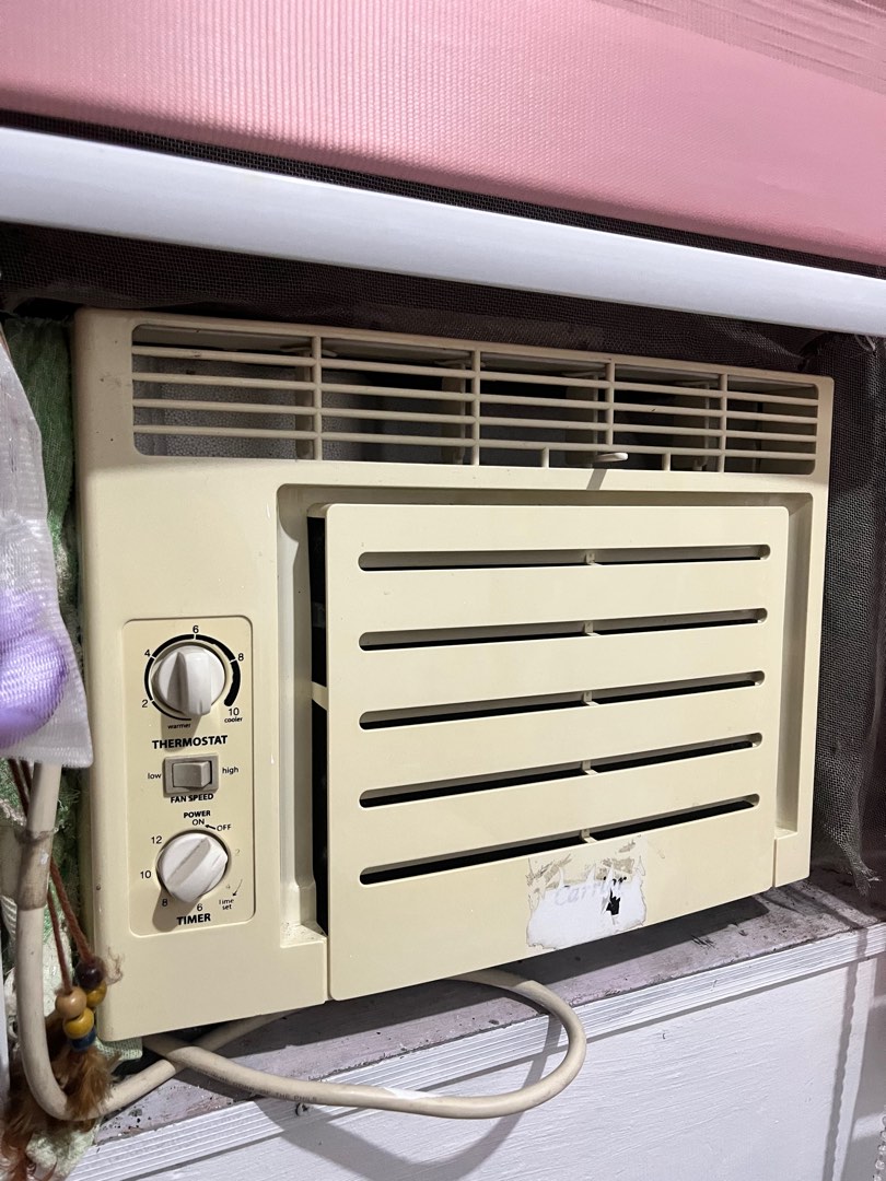 Carrier Window type Aircon, TV & Home Appliances, Air Conditioning and ...