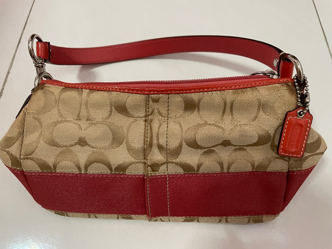Coach small bag, Women's Fashion, Bags & Wallets, Purses & Pouches on ...
