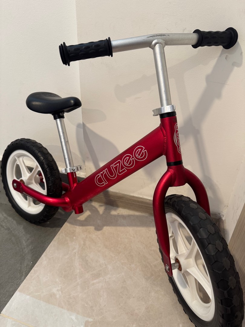 Cruzee Balance Bike, Sports Equipment, Bicycles & Parts, Bicycles on ...