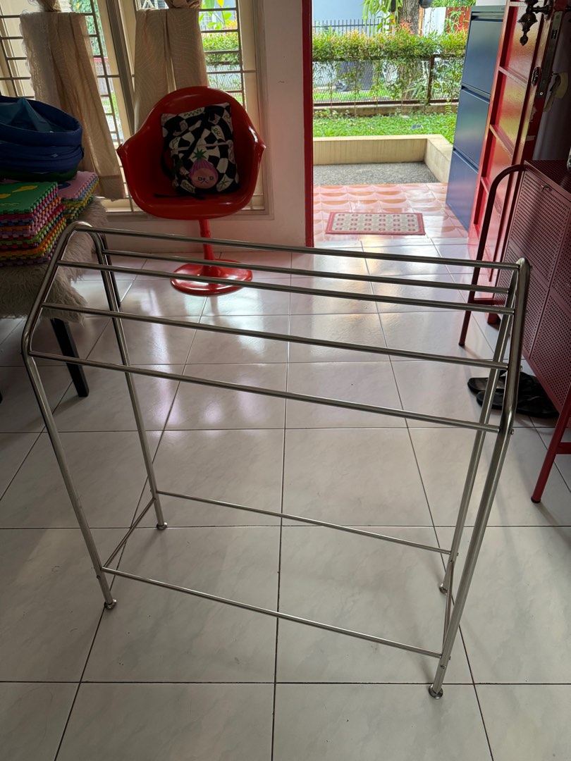 Jemuran Handuk Stora Azko, Perabotan Rumah di Carousell