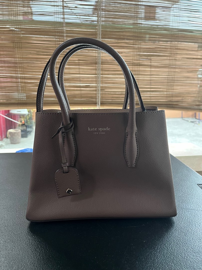 KATE SPADE Eva Small Hatchel, Luxury, Bags & Wallets on Carousell