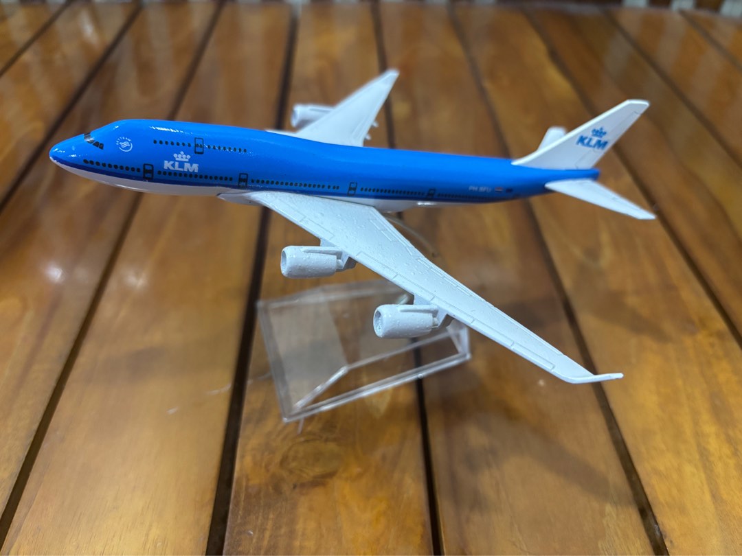 KLM Royal Dutch Airline- 16 cm B747 Airplane model, Hobbies & Toys ...