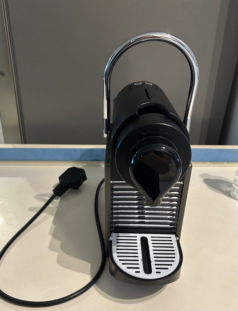 Nespresso Coffee Machine pixie titan, TV & Home Appliances, Kitchen ...