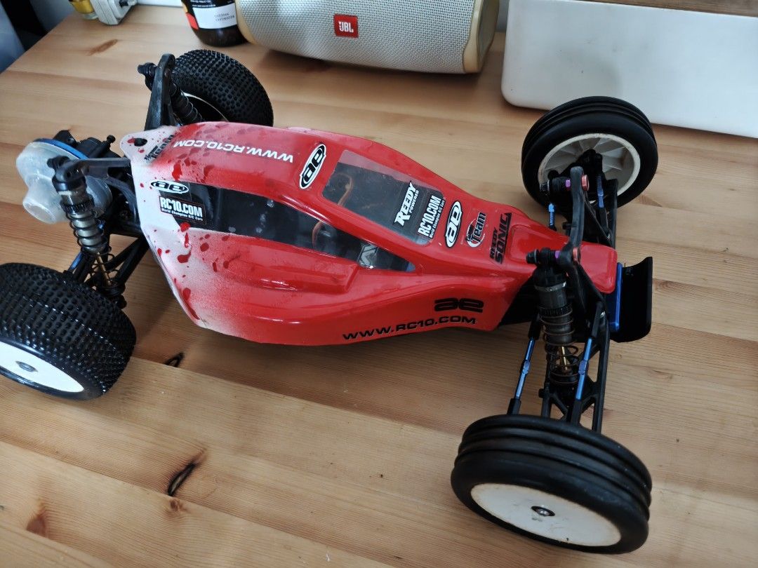 Old school Team Associated B4 2wd factory team buggy not losi xray ...