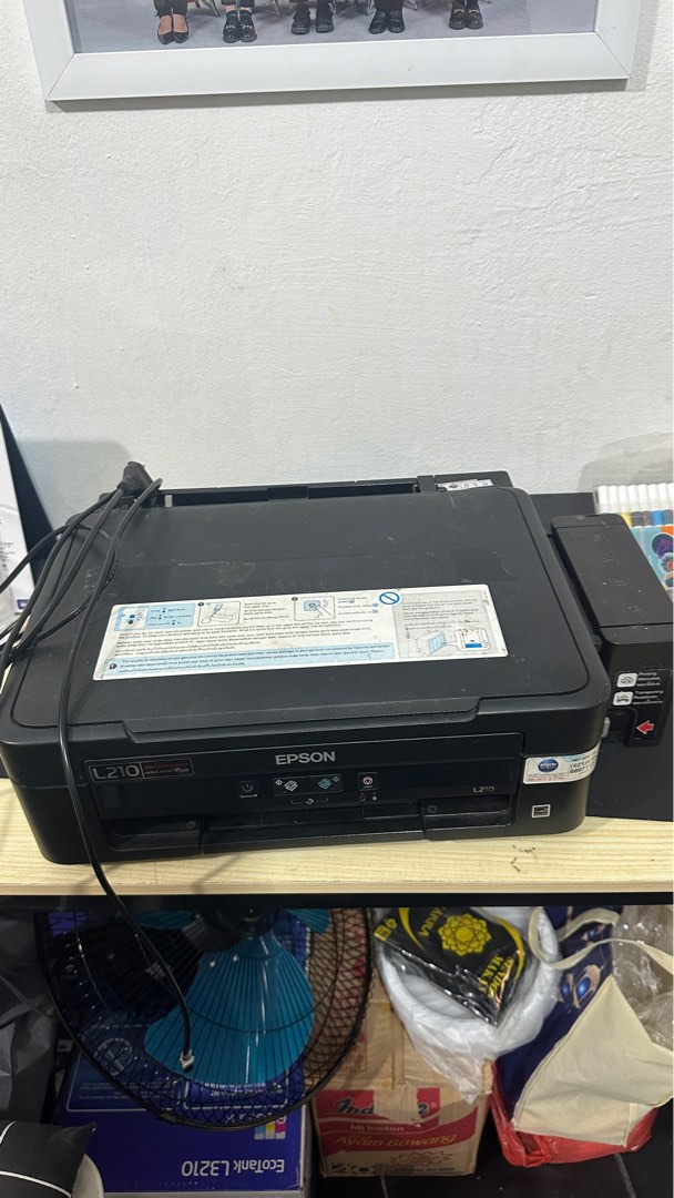 Printer Espon l210, Elektronik, Bagian Komputer & Aksesoris di Carousell