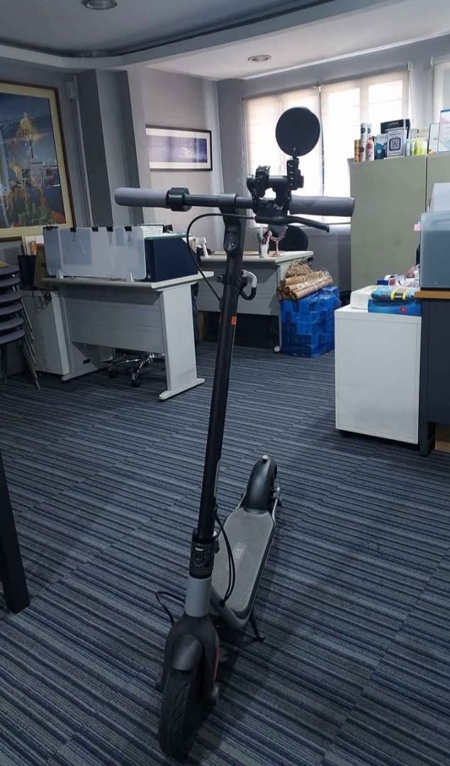 Segway Ninebot D18 Electric Kickstart Scooter, Everything Else, Others ...