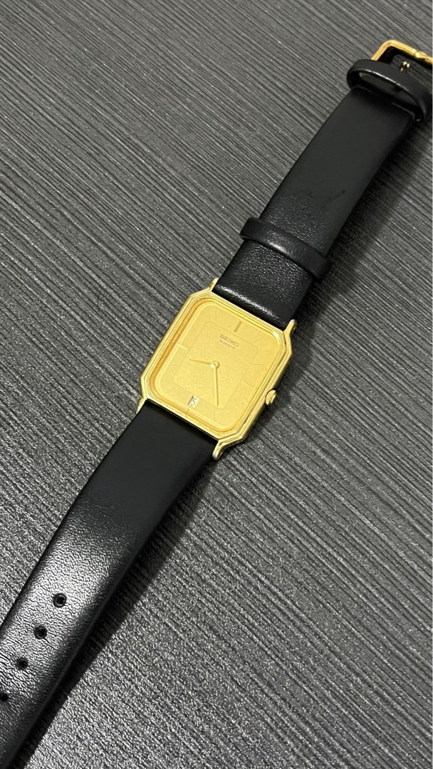 SEIKO tank with stepped bezel vintage watch, Men's Fashion, Watches ...