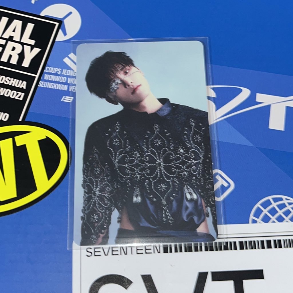 seventeen dino shohikigen hmv japan pob, Hobbies & Toys, Memorabilia ...