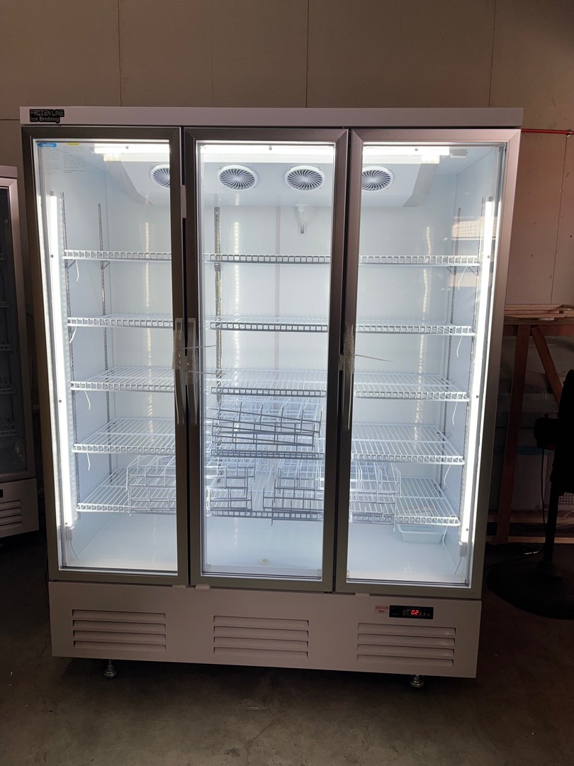 Showcase Display Chiller (3 door), TV & Home Appliances, Kitchen ...