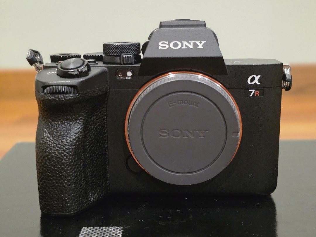 Sony A7RV (shutters count 34,998), Photography, Cameras on Carousell