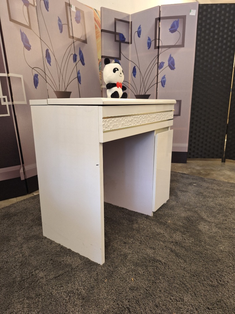 White Wooden Vanity Table w/ Stool | Meja Solek Kayu Putih dengan ...