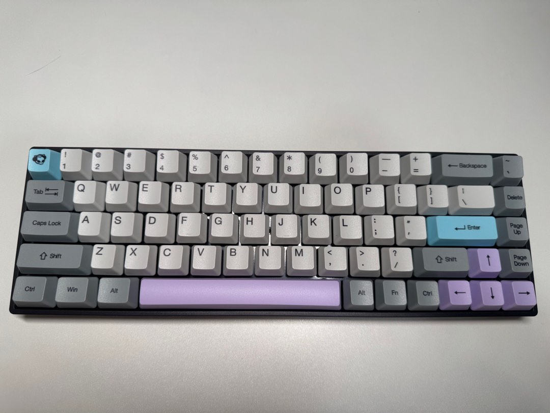 Akko Bluetooth Keyboard- Clicky blue switches, Computers & Tech, Parts ...