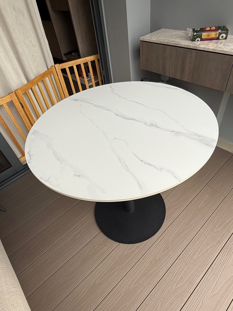 ARIEL ROUND TABLE w/ SINTERED STONE TOP DINING TABLE, Furniture & Home ...