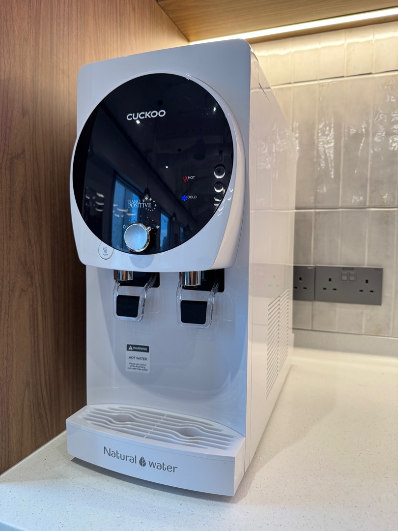 Cuckoo King Top Water Dispenser (Steal Price), TV & Home Appliances ...