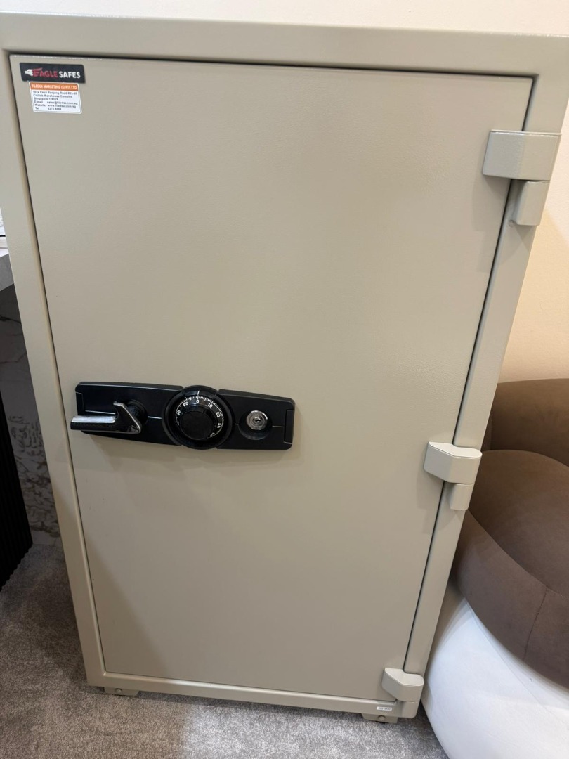 eagle safes model ss-200, Furniture & Home Living, Security & Locks ...