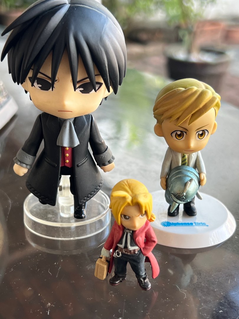 Full Metal Alchemist Roy Mustang Elric Brothers Alfonse Edward ...
