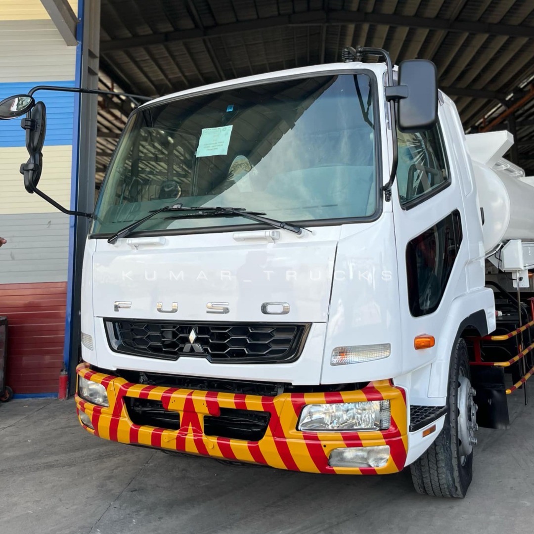 JAPAN SURPLUS TRUCK Fuso Fighter Tanker, Special Vehicles, Heavy ...