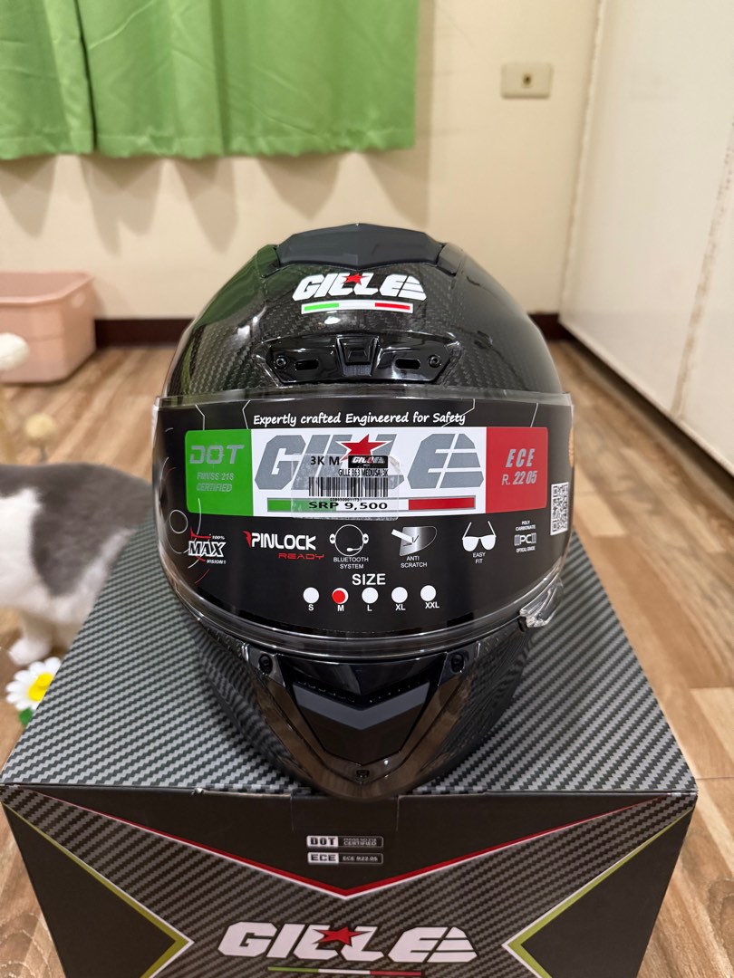 Gille Helmet medusa, Motorbikes, Motorbike Parts & Accessories, Helmets ...