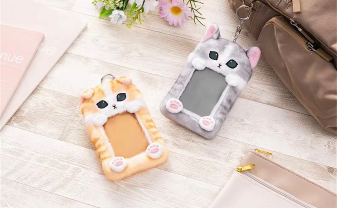 Mofusand furry card holder - grey, Hobbies & Toys, Stationery & Craft ...