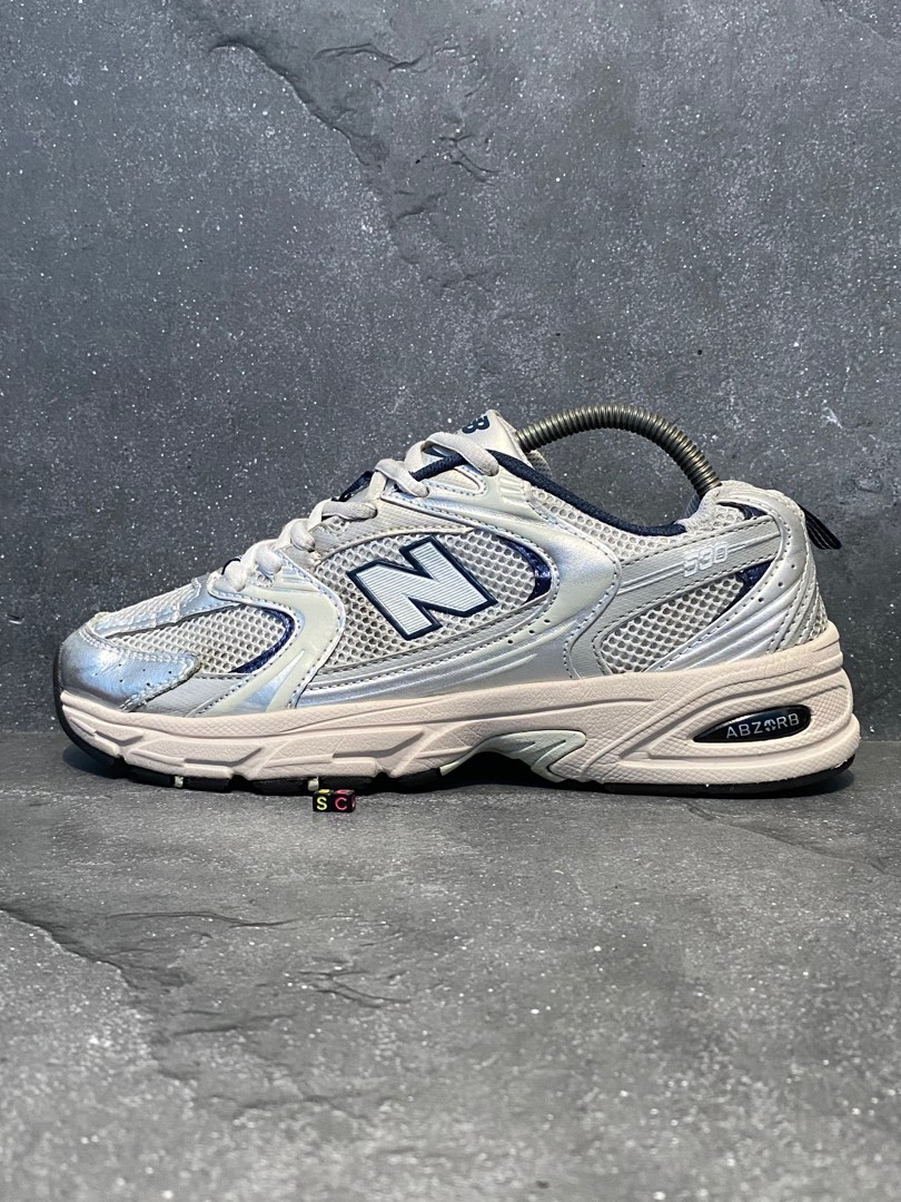 New Balance 530 b7474 size 40,5, Fesyen Pria, Sepatu , Sneakers di ...