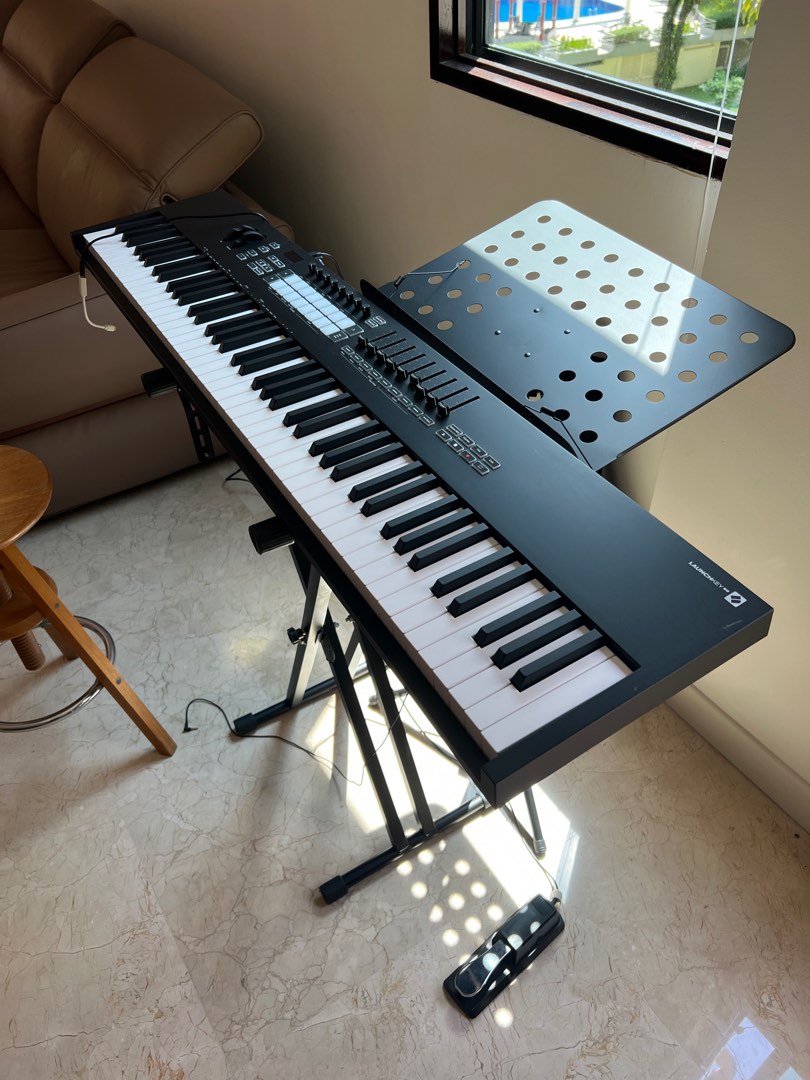 Novation Launchkey 88 MK3 88-key Keyboard Controller, Hobbies & Toys ...
