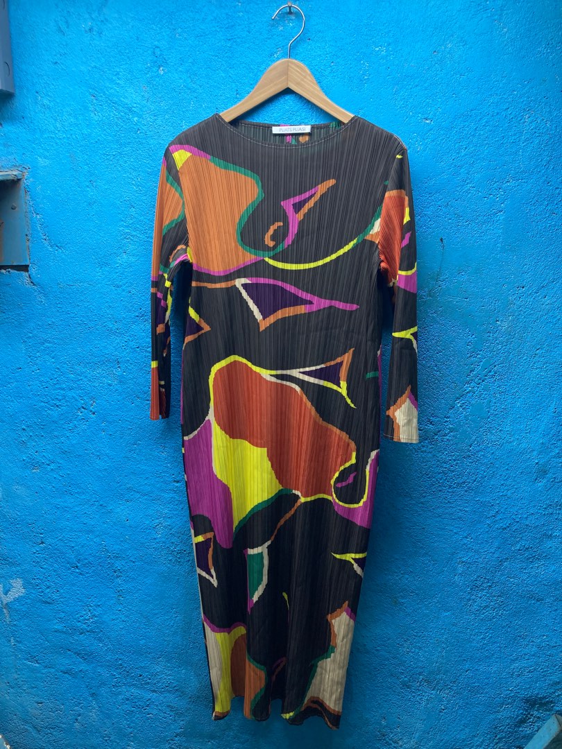 Pleats please Dress, Women's Fashion, Dresses & Sets, Dresses on Carousell