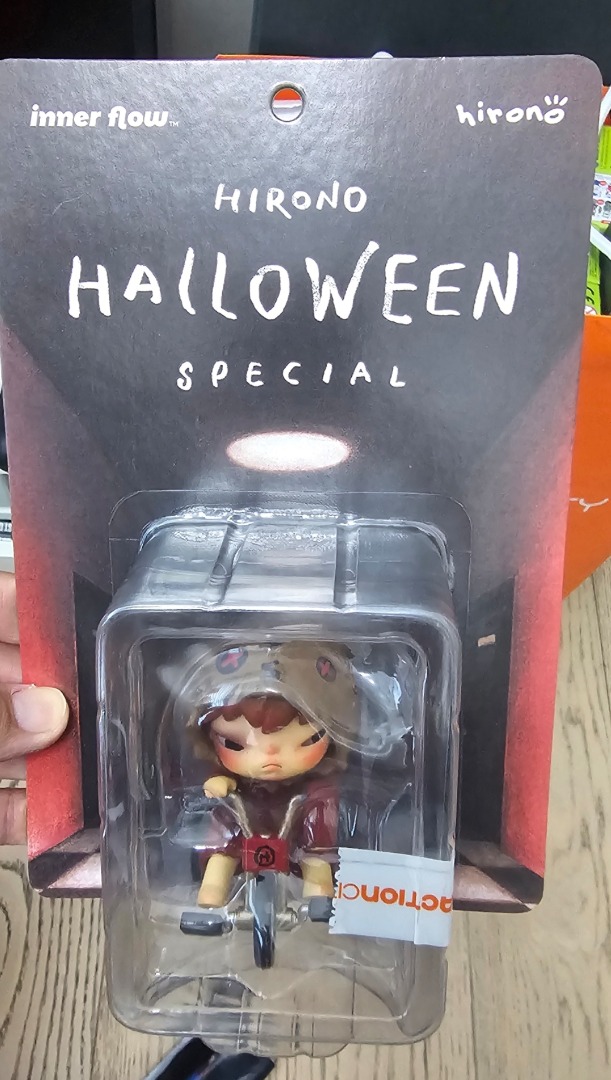 Popmart Hirono Halloween Special Blister pack, Hobbies & Toys, Toys ...