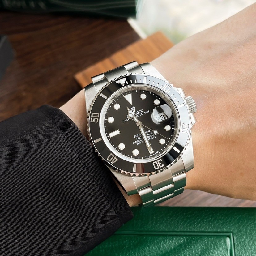 Rolex Black Water Ghost Submariner Series, Men's Fashion, Watches ...