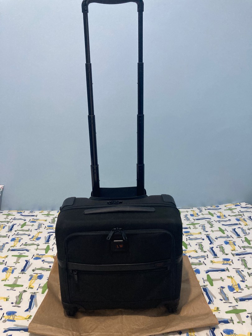 Tumi Pilot Case 4 wheeler, Luxury, Bags & Wallets on Carousell