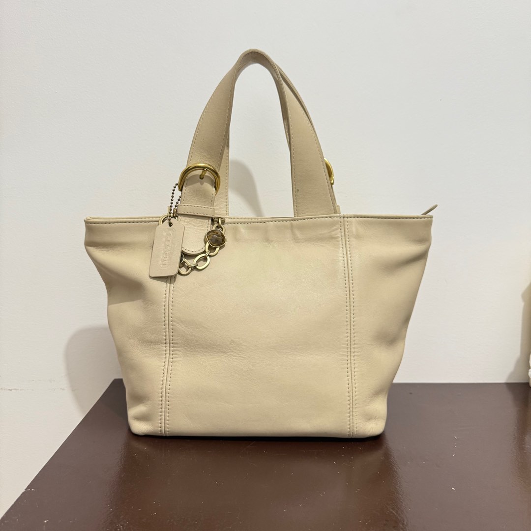 Vintage Coach 4133 Waverly in Bone, Luxury, Bags & Wallets on Carousell