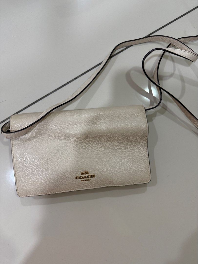 Woc coach Wallet, Luxury, Bags & Wallets on Carousell
