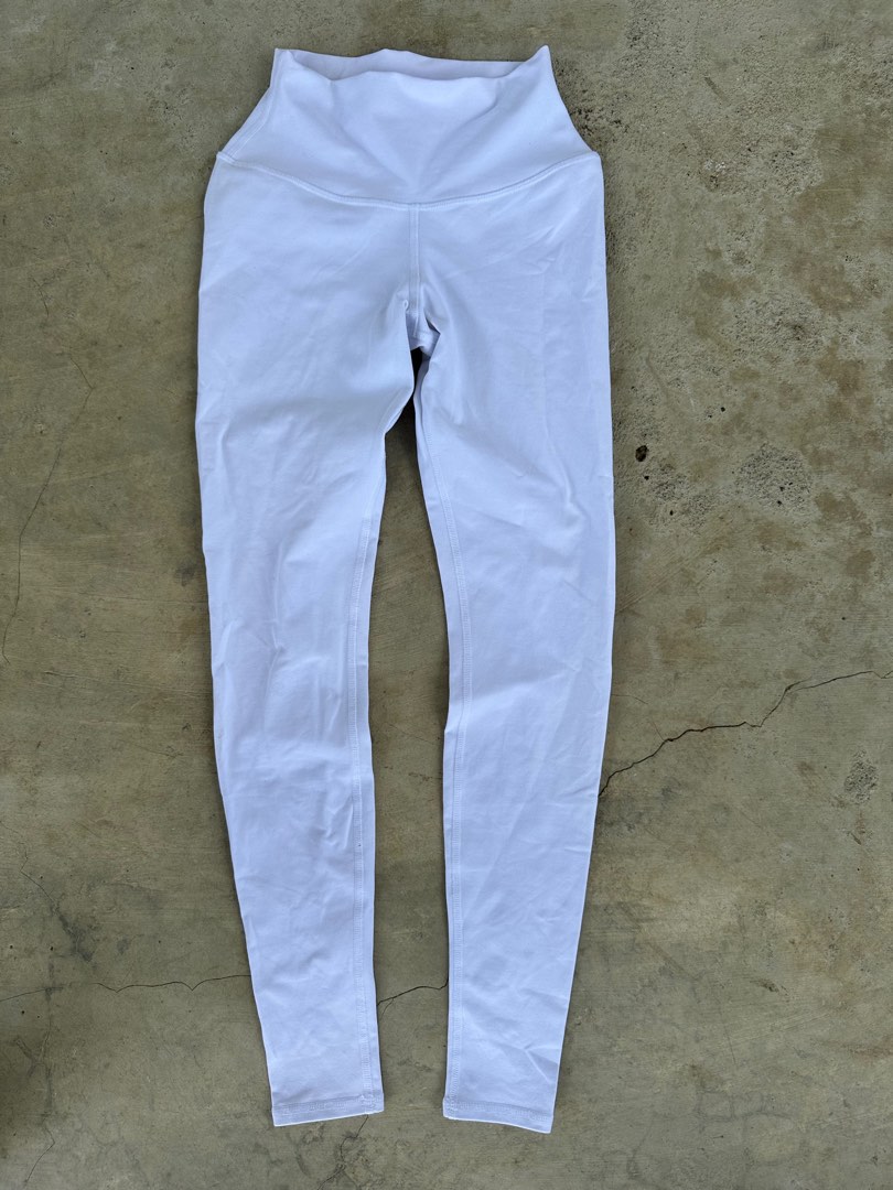 Alo Yoga White Work Out Leggings, Women's Fashion, Bottoms, Other ...