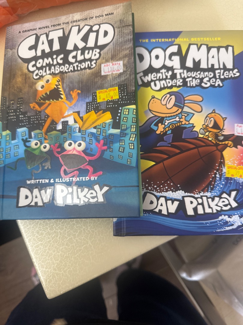 Dog man /Cat kid, 興趣及遊戲, 書本 & 文具, 兒童書籍 - Carousell